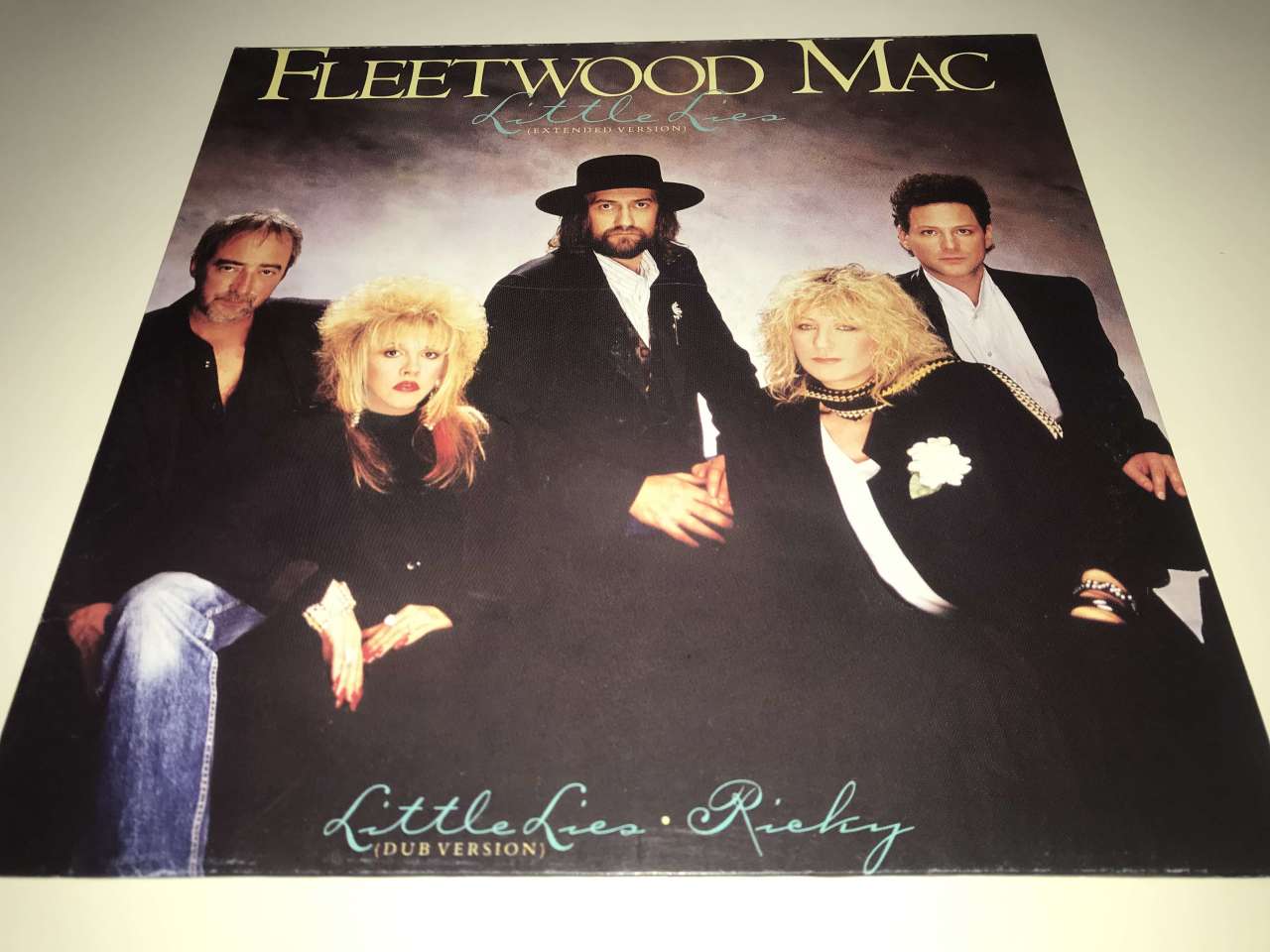 Fleetwood Mac – Little Lies (Extended Version) Plak, CD, DVD Satın Al Fleetwood Mac – Little Lies (Extended Version) Plak, CD, DVD Satın Al